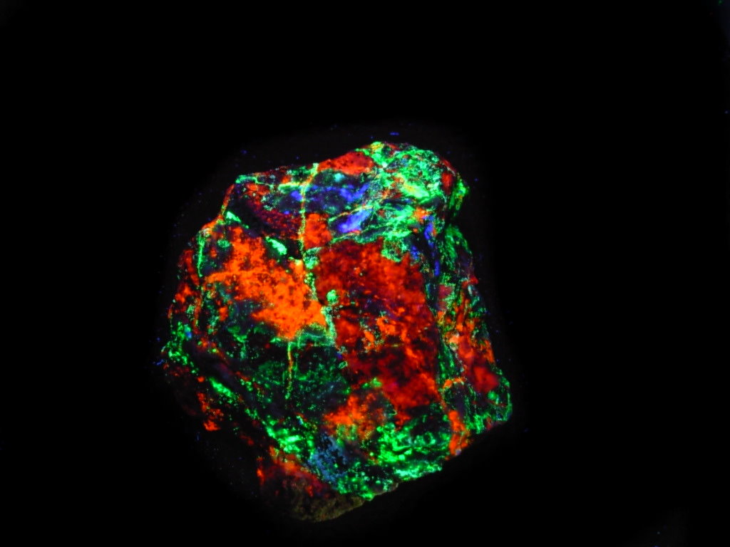 Fluorescent Minerals Arizona – Spirit Rock Shop