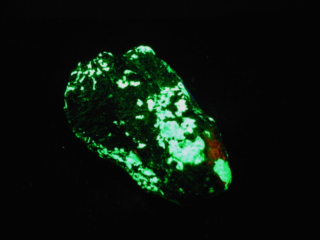 Fluorescent Minerals – Spirit Rock Shop