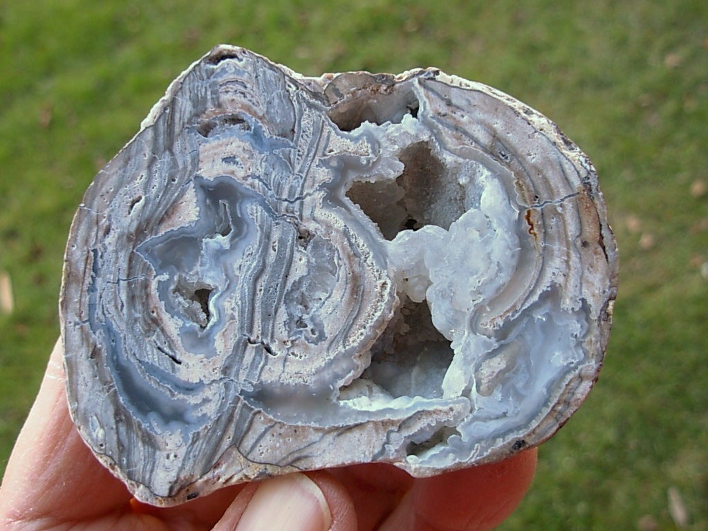 Dugway Geodes – Spirit Rock Shop