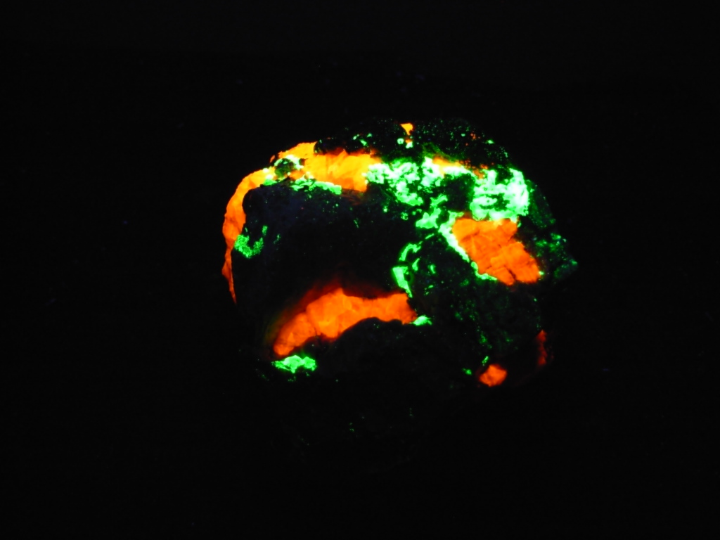Fluorescent Minerals – Spirit Rock Shop