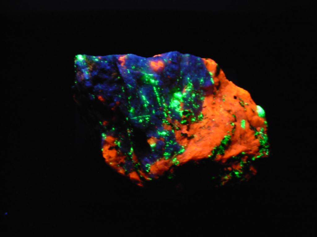 Fluorescent Minerals – Spirit Rock Shop